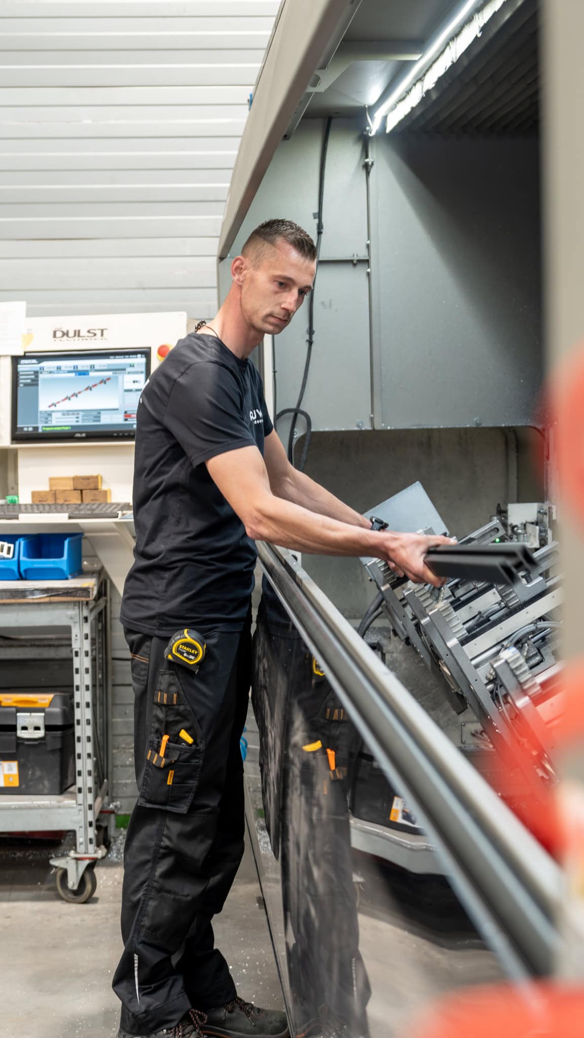 Vacancy for assembly worker at Aluwdoors | Apply now